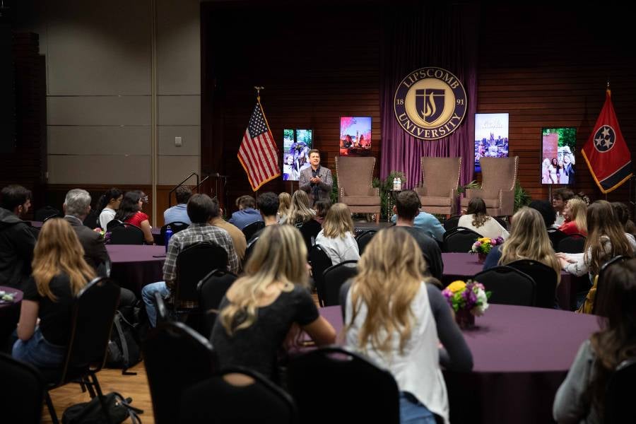 Best-selling author Dan Heath shares insight at annual Elliott Lecture ...