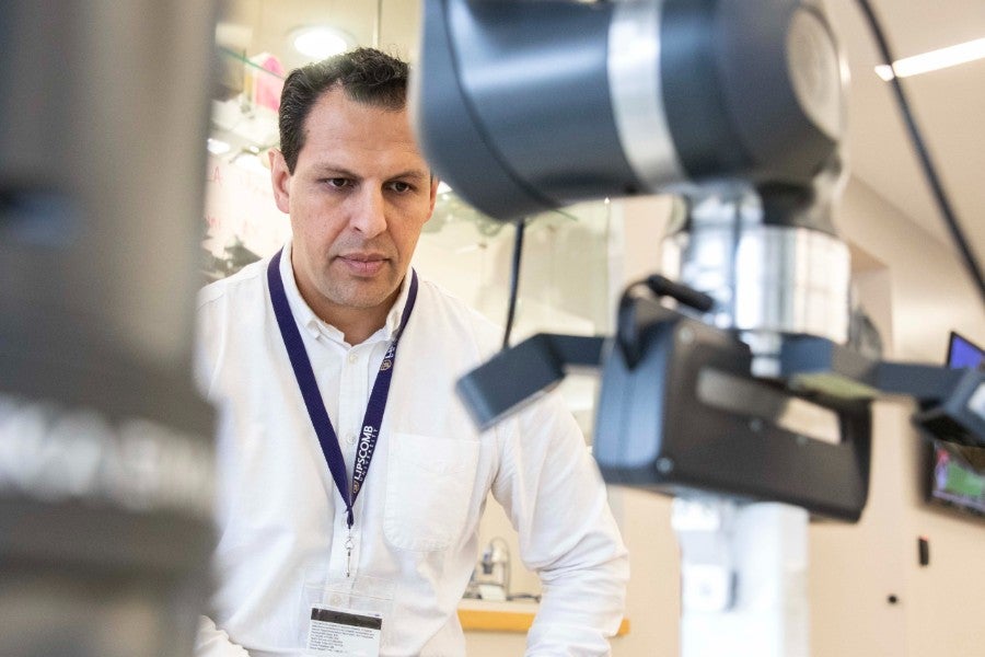 Juan Rojas teaches not just students, but robots as well | Lipscomb ...